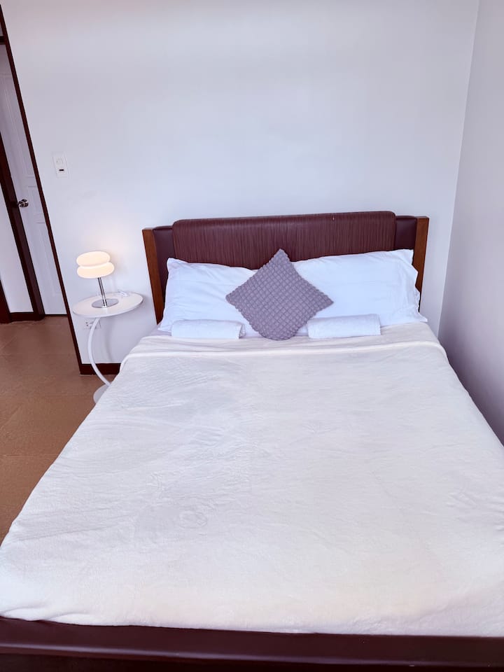 2br Condo Unit Walking Distance To Burnham Park - 바기오