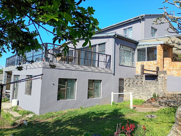 A House With A Beautiful Sea View To Visit. - Port Edward