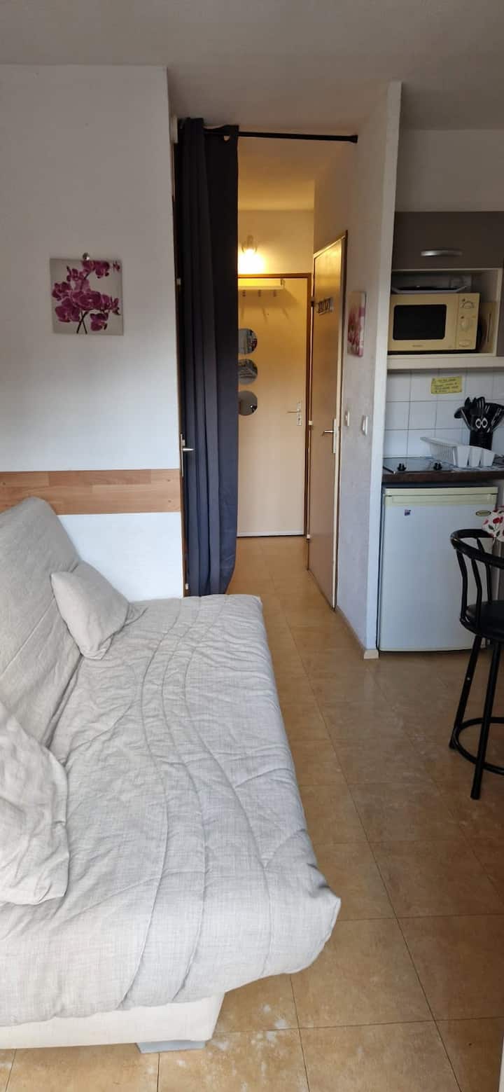 Petit Studio Cosy Pour 3 Personnes Maximum - Lamalou-les-Bains
