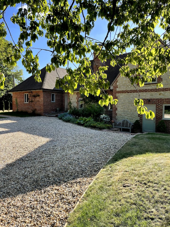 Private Room In Stunning West Sussex Countryside - Midhurst