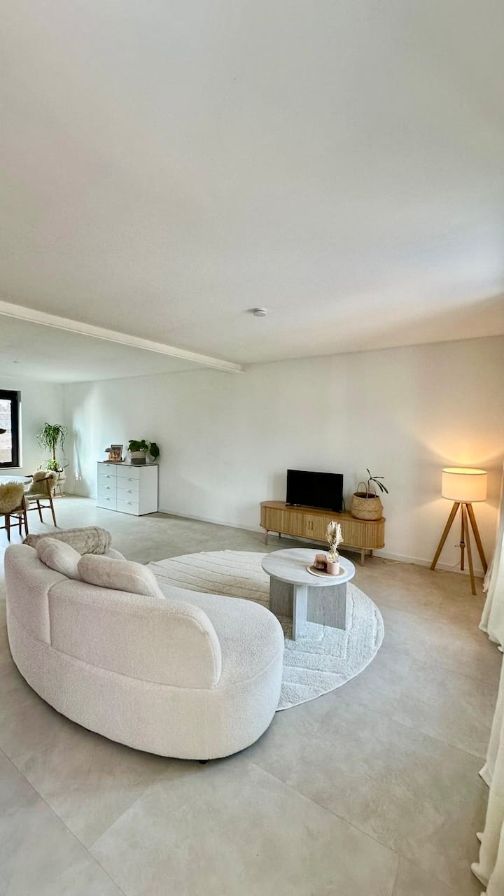 New Apt. 8 Min. From Bruges With Free Parking - United Kingdom