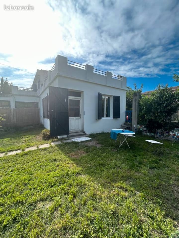 Grand Studio Lumineux Extramuros - Avignon