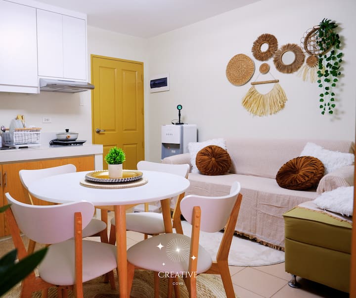 The Creative Cove • 2br Boho Condo Near City Hall - Davao City