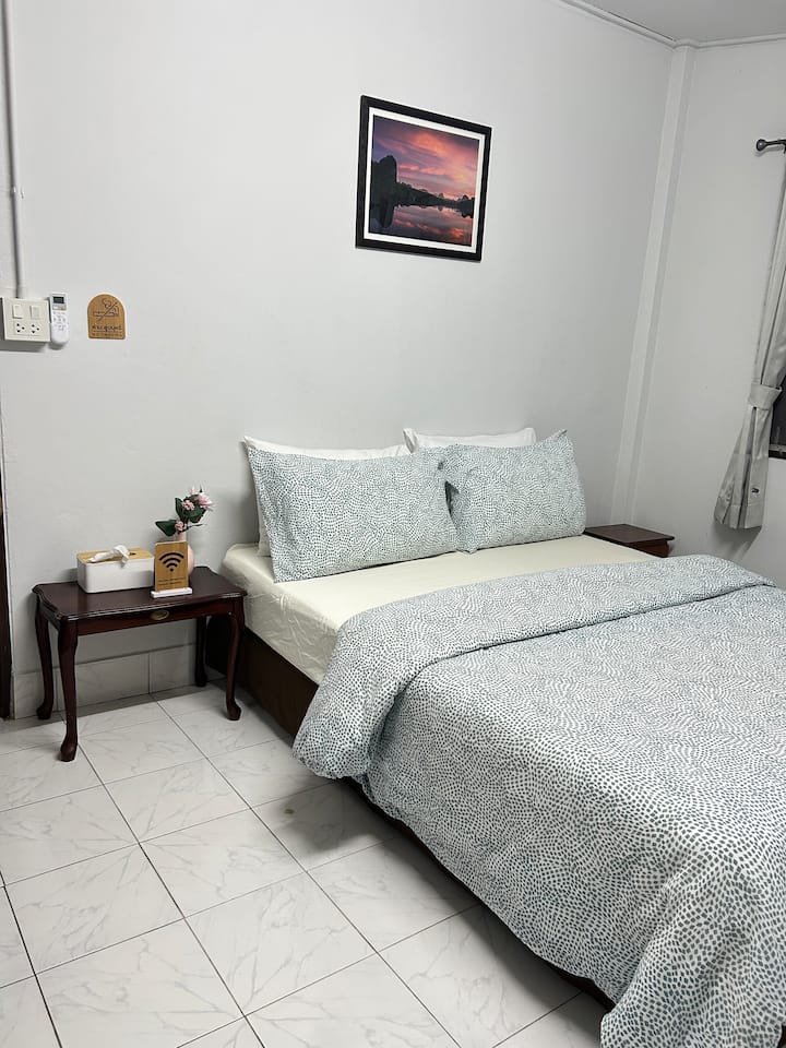 Wooden Friend House - Krabi