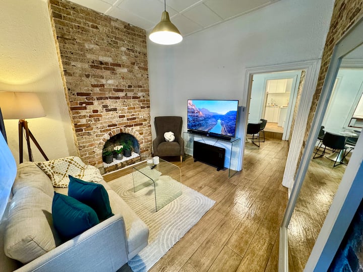 Charming 2b City Terrace With Garden - Surry Hills