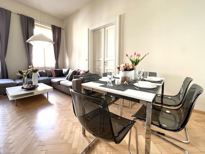 Prague Golden Age Apartment - Praga