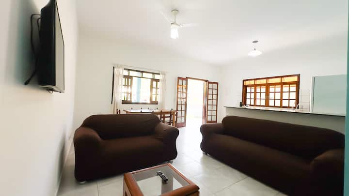 Casa C/ 2 Suítes + Churrasqueira - Brésil