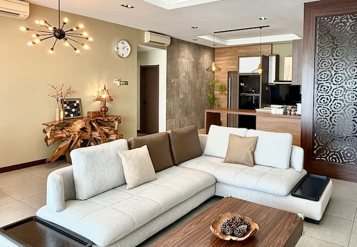 Pandora 
Sunset View 10pax 
3rooms+3baths - Kota Kinabalu