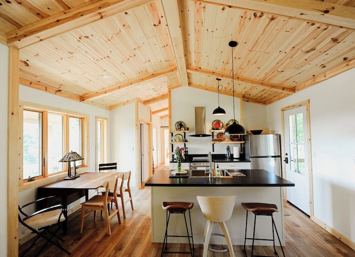 White Pine Cottage - Leland, MI