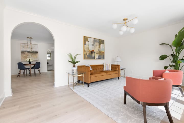 Mid-century Modern Home! - Hillsborough, NC