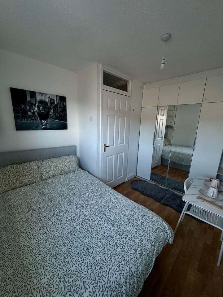 Cozy Private Double Room In A House - Malahide