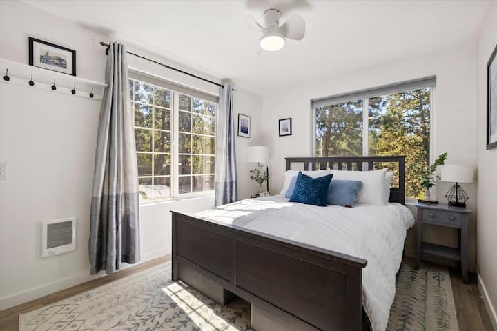 Peaceful Hobby Farm, Gateway To Outdoor Adventure - Bend, OR