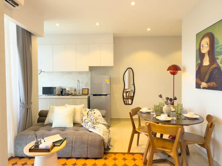 2br Apt-toul Kork-city Centers-roof Top Pool - Phnom Penh