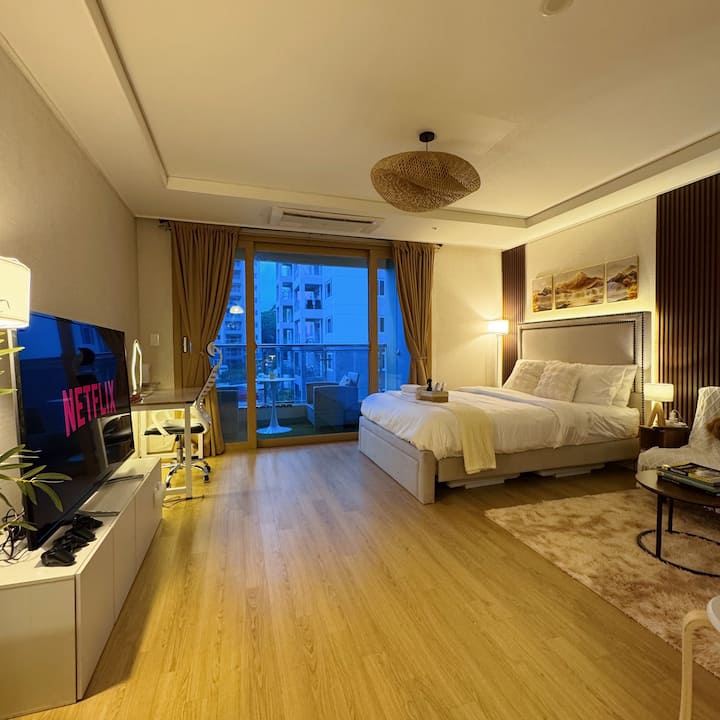 Condo In Clark | Near Clark Airport & Aqua Planet - Angeles