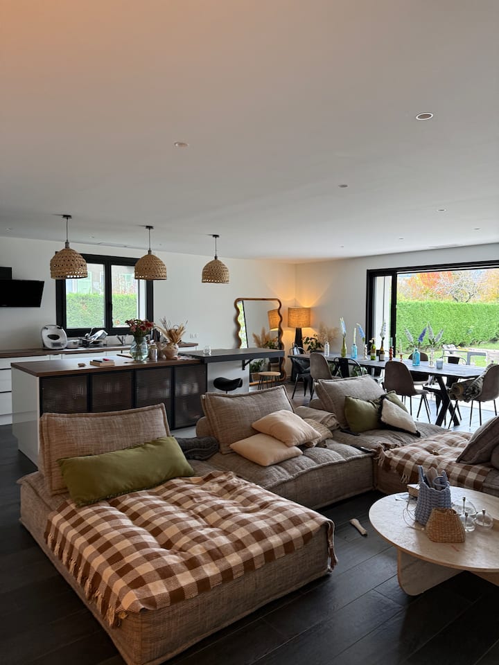 Maison Chaleureuse Aux Pieds Des Alpes - Chambéry - Chambéry