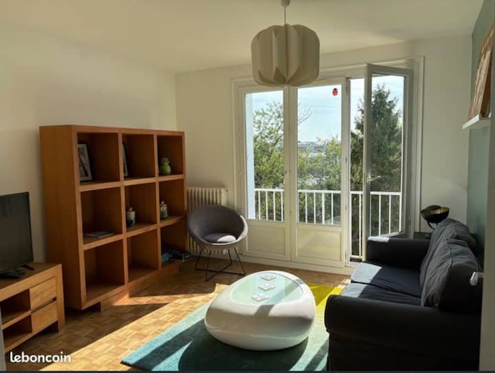 Appartement 3 Chambres F4 Avec Balcon - Vittel