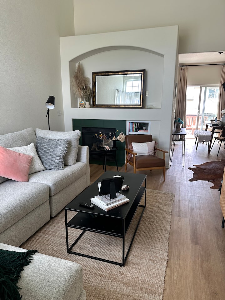 Cozy Longmont Home Near Boulder And Estes Park. - Lyons, CO