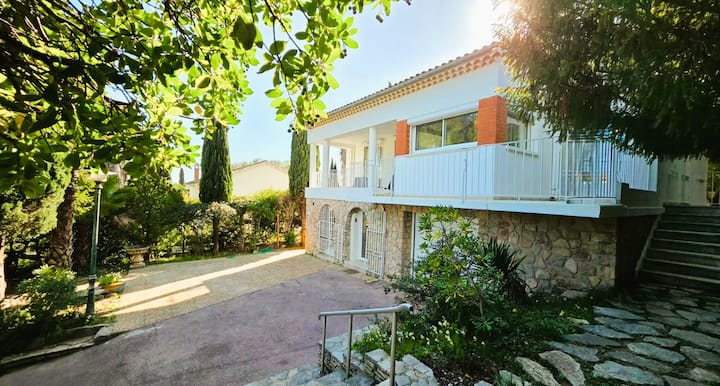 Esprit Provence Grande Villa Piscine Jardin & Mer - Toulon