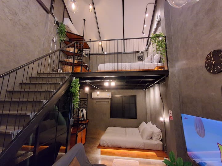Urban Cozy House Nearby Cbd, 300m Mrt Klongtoey. - Bangkok