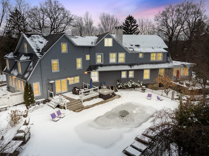 Winter At West Point - Jacuzzi, Fireplace, Games - Westchester County, NY