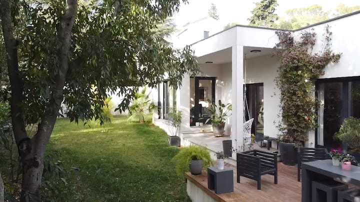 Villa Centre Ville Piscine Intérieure Chauffée - Nîmes