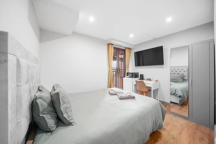 Fabulous Double Room 1 Minute From Ilford Station - Greenwich