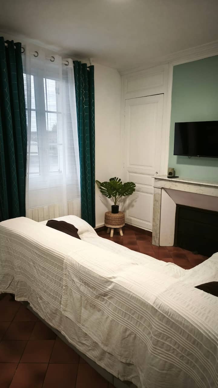 Maison Spacieuse Avec Jardin Et Parking - Beauvais