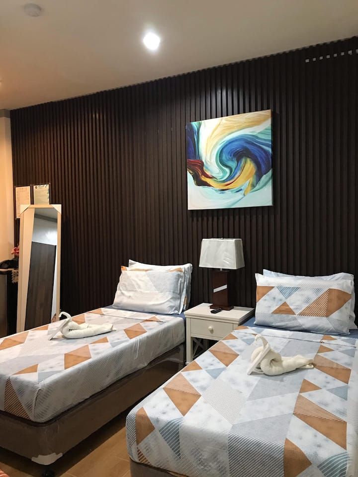 Junior Twin Suite - Digos City