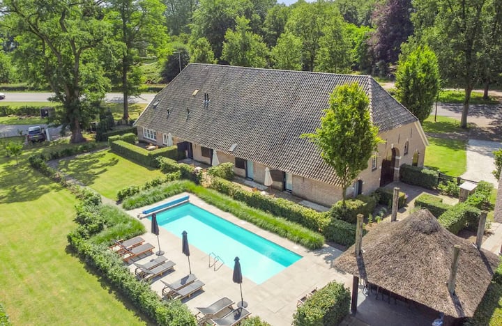 Kasteelheer | Appartement Met Whirlpool & Terras - Borculo