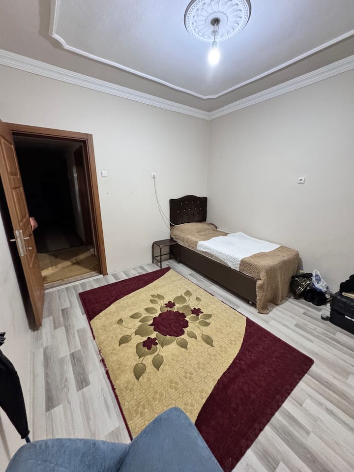 Günlük  Veya Haftalık  Internet Ve Duş Imakanı Var - Erzincan