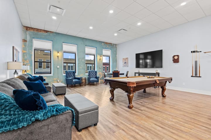 Speakeasy W/main St. View•pool & Poker Table - Lake Texoma