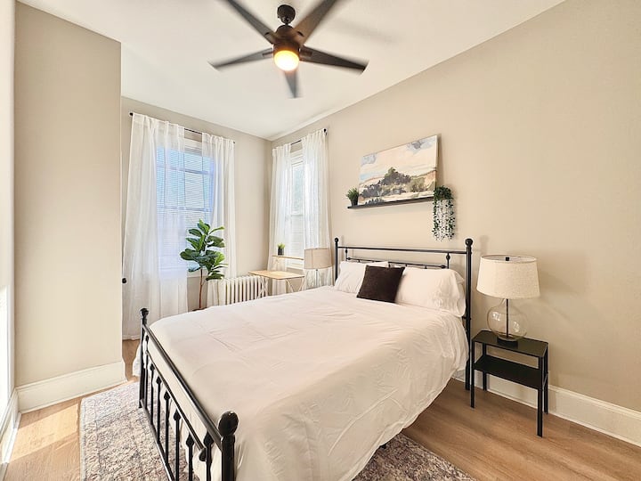 Haven On Haddon | Near Shops, Dining & Major Roads - Oliphants Lake, NJ