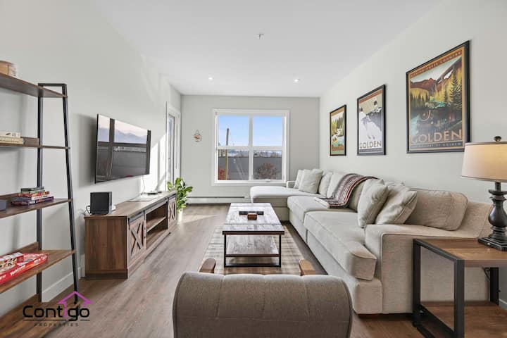 The Golden Peak | Mountain Views | Ac | Bbq | Dt - Golden