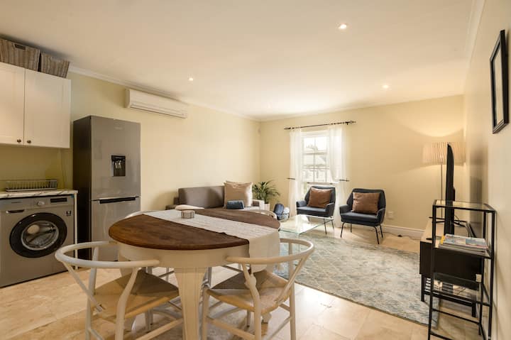 Paradyskloof Spacious Apartment - Stellenbosch