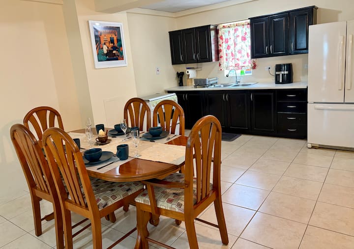 Arima Townhouse With King Bed - Trinidad and Tobago