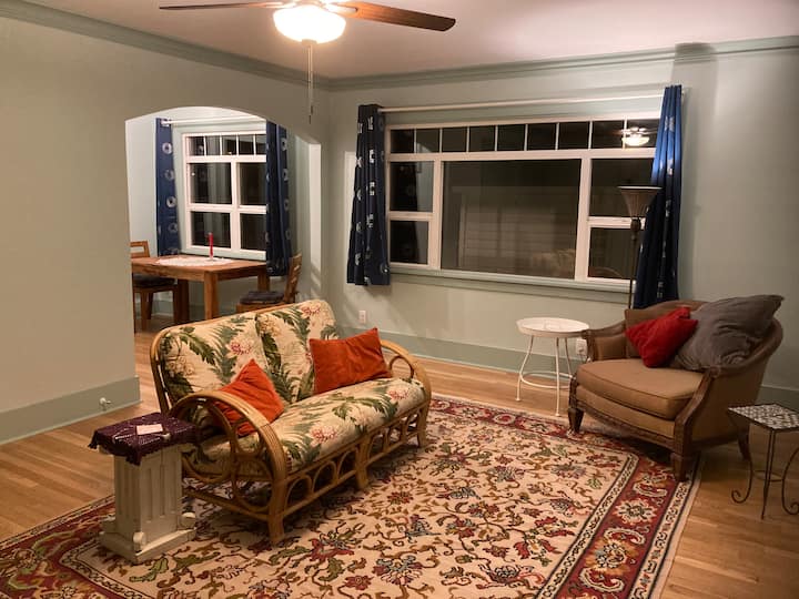 Beautiful 1923 Top Floor Unit With Amazing Views - Bellingham, WA