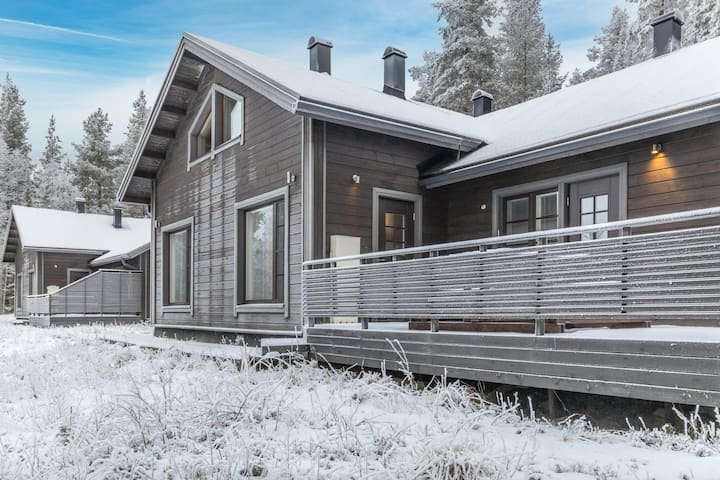 Villa Lumi - 200 M Päässä Pyhäjärven Vesistöstä - Pyhä