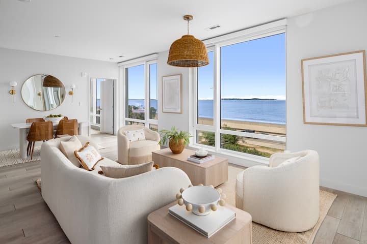 Cozy Coastal Getaway | Designer Oceanfront Views - Revere Beach, MA