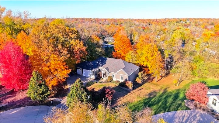 Cobblestone Estate - Cedar Rapids, IA