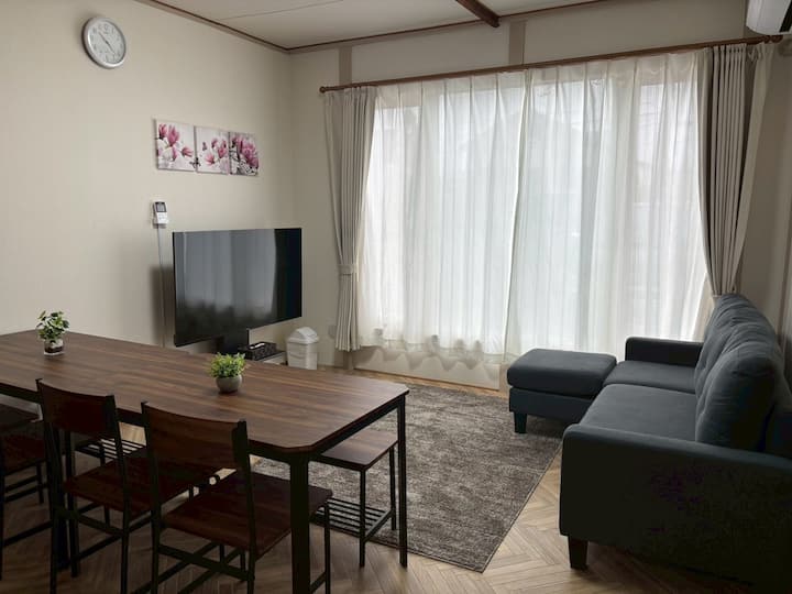 【釧路駅裏】貸切戸建最大9名|ベッドルーム4|シングルベッド9|団体、家族、グループ向け - Kushiro