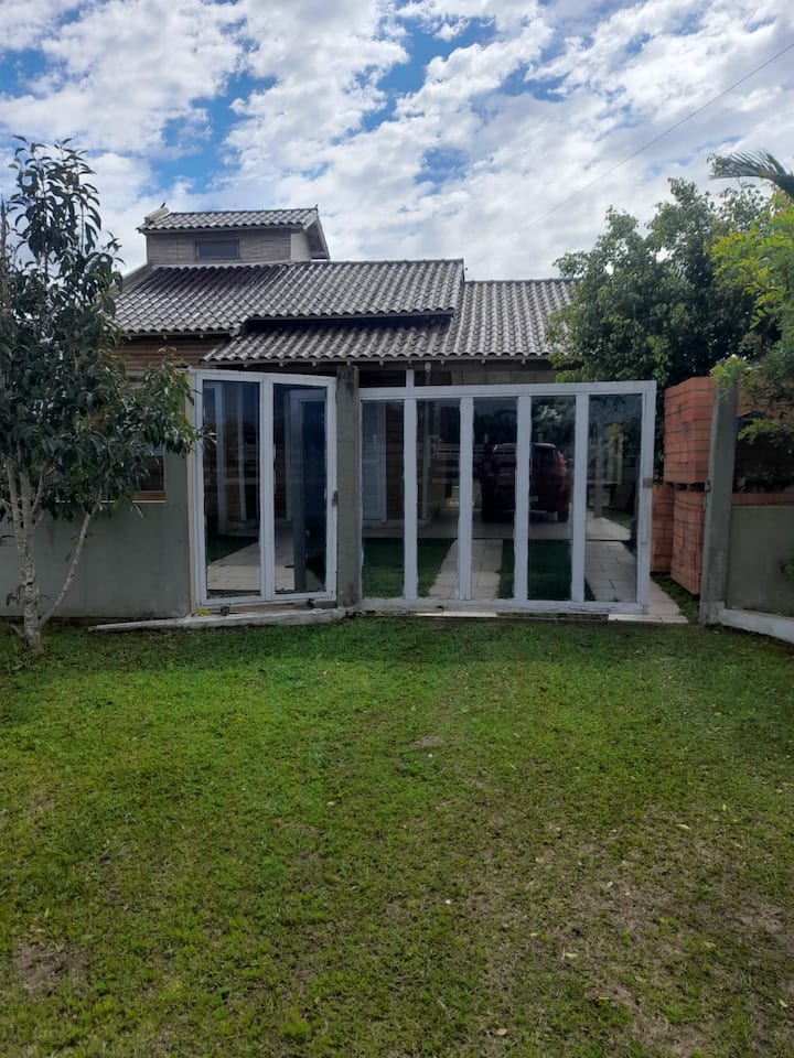 Casa De Madeira, Seis Quadra Do Mar. - Arroio do Sal