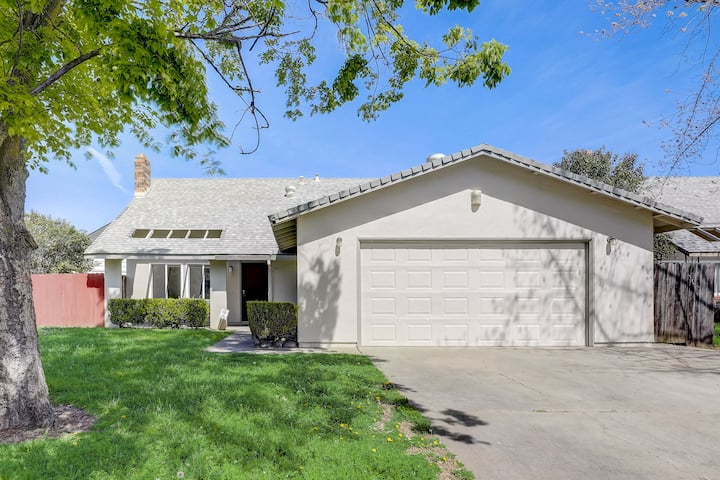 Monthly 30% Off | 5b3b｜5+ Parking | Sleeps 10 - Sacramento, CA