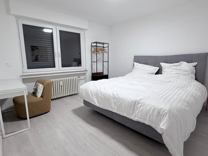 Frisch Renoviert! Ruhiges Apartment In Lierenfeld - Düsseldorf