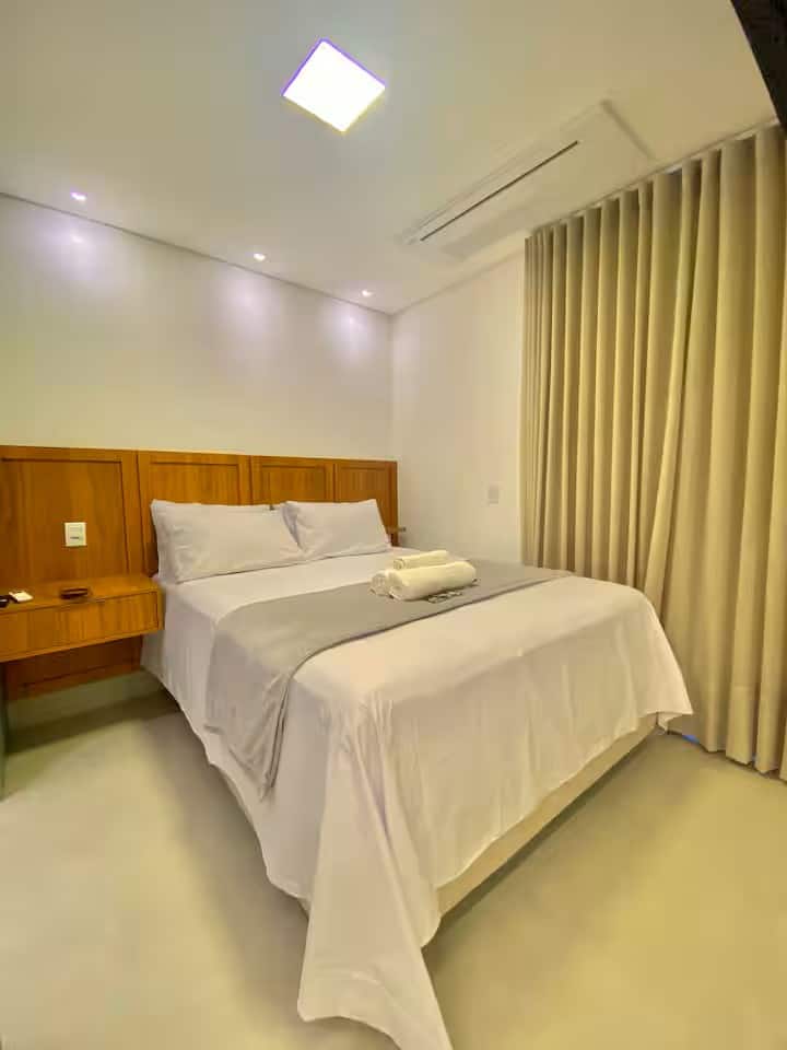 Flat Alto Padrão No Setor Bueno | Piscina Aquecida - Goiânia