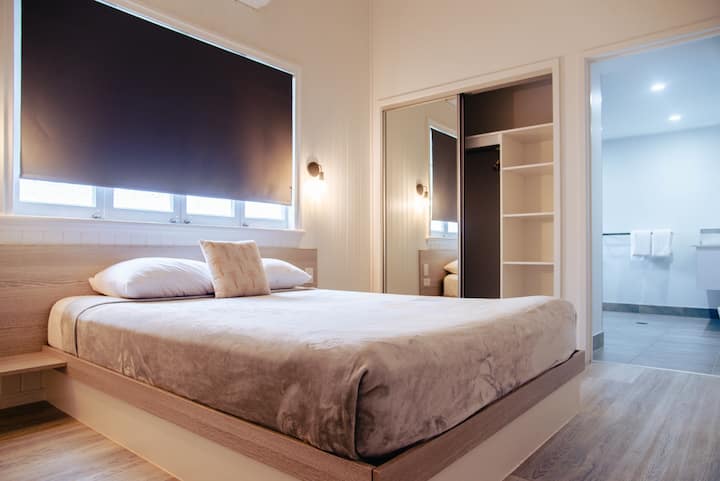 Cozy One Bedroom Apartment By The Water - Cairns