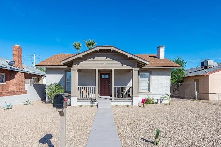 Entire House, 7 Minutes From Phoenix Airport - Phoenix, AZ