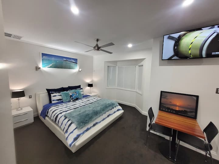 Private Luxury Stay With Pool, Bbq & Tennis Court - South Australia