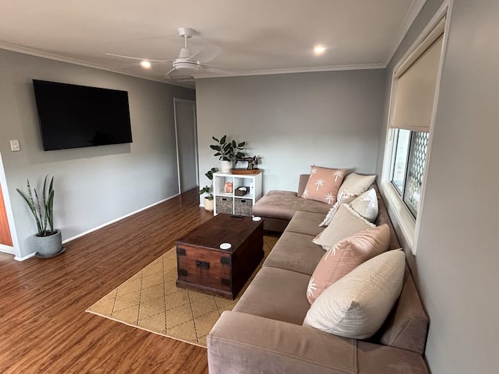 Myer’s Place In Tannum - Tannum Sands