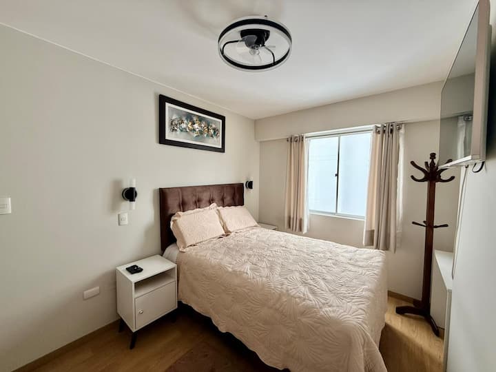 Acogedor Departamento En Santa Beatriz - Perú