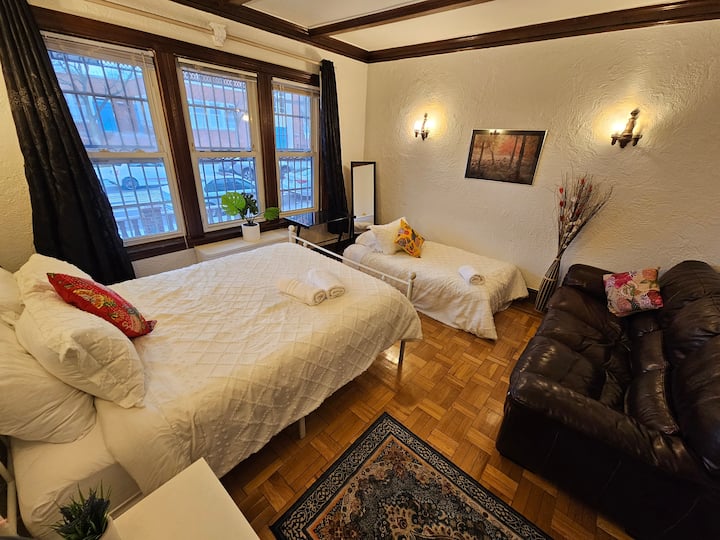 Long Island City Live/work Private Room By Subway - Brooklyn, NY